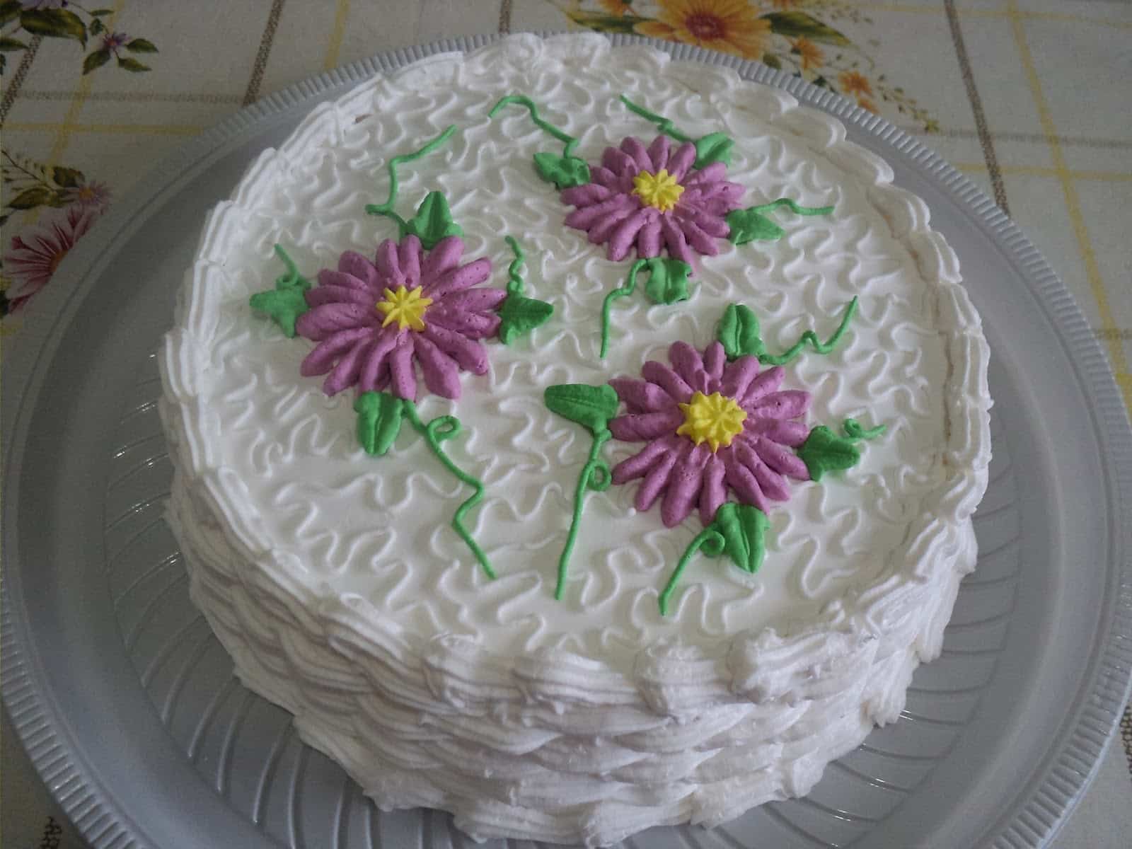 Bolos Decorados com Chantilly (Passo a Passo + Video)